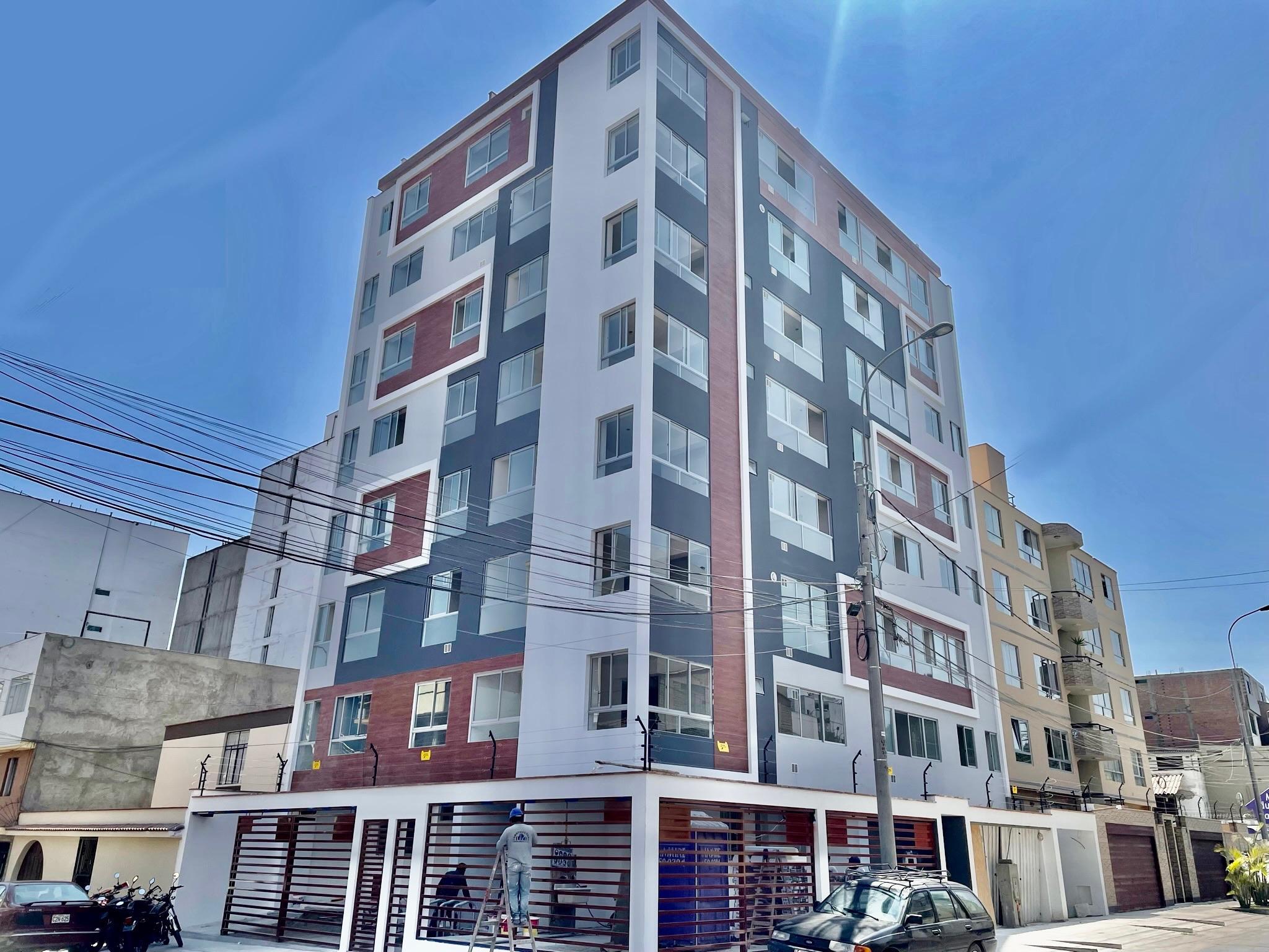 Vendo Bonito Departamento en La Calera, Surquillo Lima - Casayhome.com